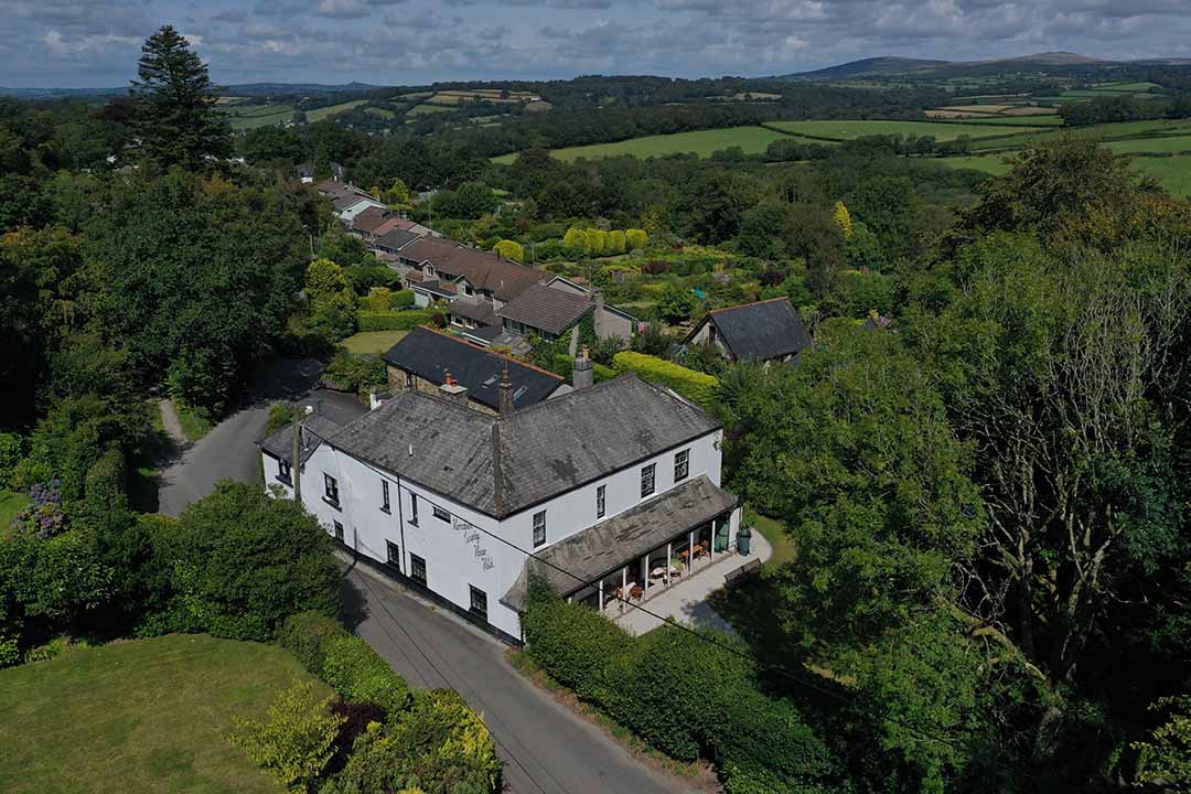 About us - The History of Harrabeer House and its new owner